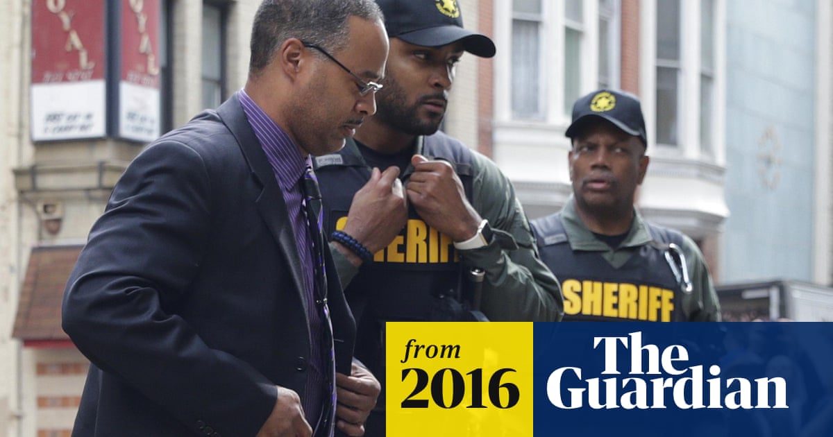 Officer Facing Most Serious Charges In Freddie Grays Death Acquitted