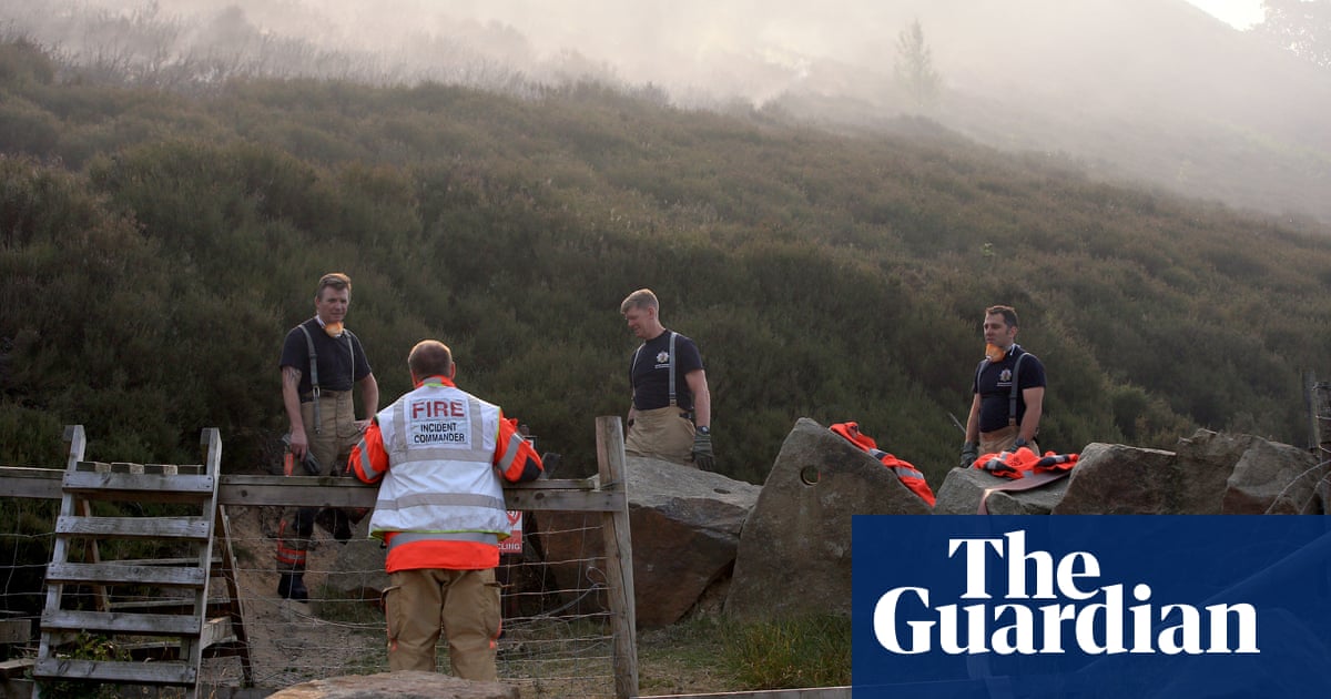 Wildfires Sweep Across Moors Outside Manchester In Pictures Uk News