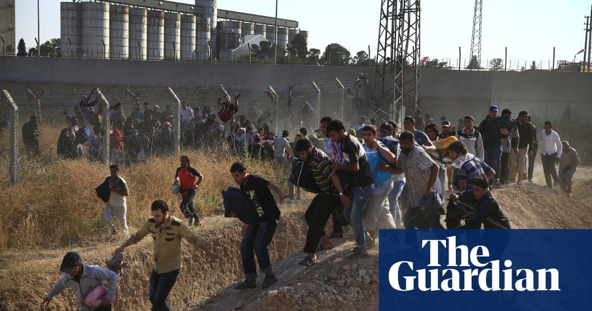 Syrian Refugees Cross Into Turkey In Pictures World News The Guardian