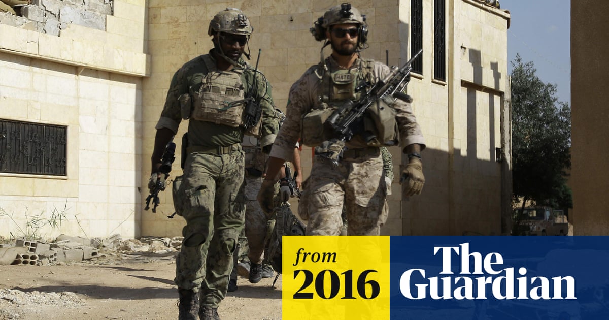 Us Military Special Forces Pictured Aiding Kurdish Fighters In Syria