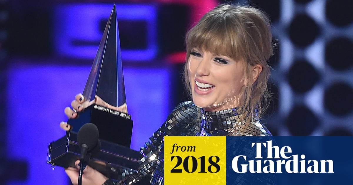 Taylor Swift Tells Fans To Get Out And Vote At Us Midterm Elections Taylor Swift The Guardian