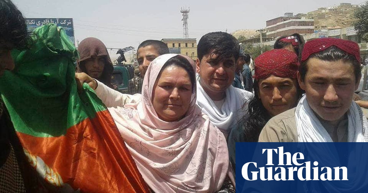 Selfies With The Taliban Afghan Women Buoyed By Ceasefire Snaps