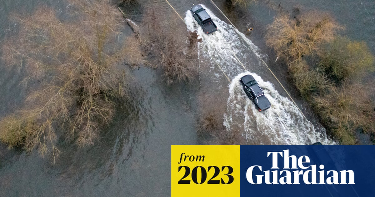 Uk Weather 35 Flood Warnings Issued Across England And Wales Uk