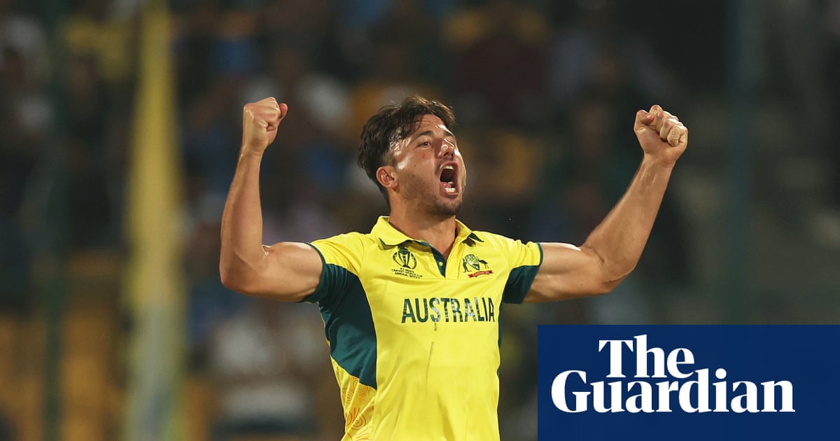 Marcus Stoinis Spontaneous New York Photoshoot Goes Viral After Fans
