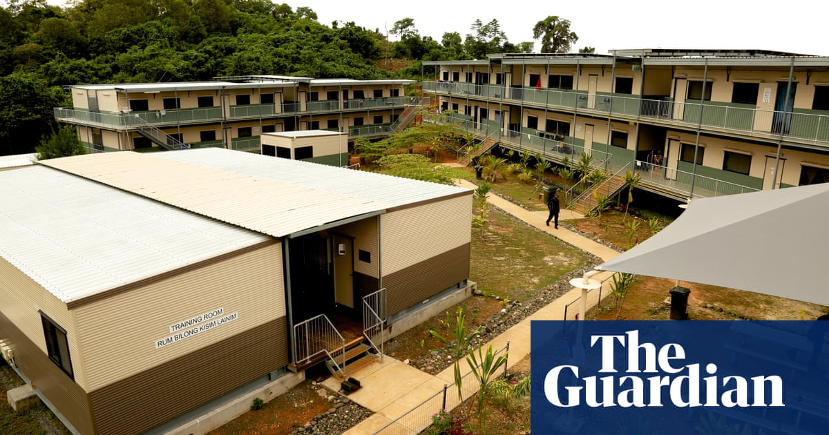 Refugees in PNG told they will be evicted after Australian-sponsored ... Refugees in PNG told they will be evicted after Australian-sponsored ...