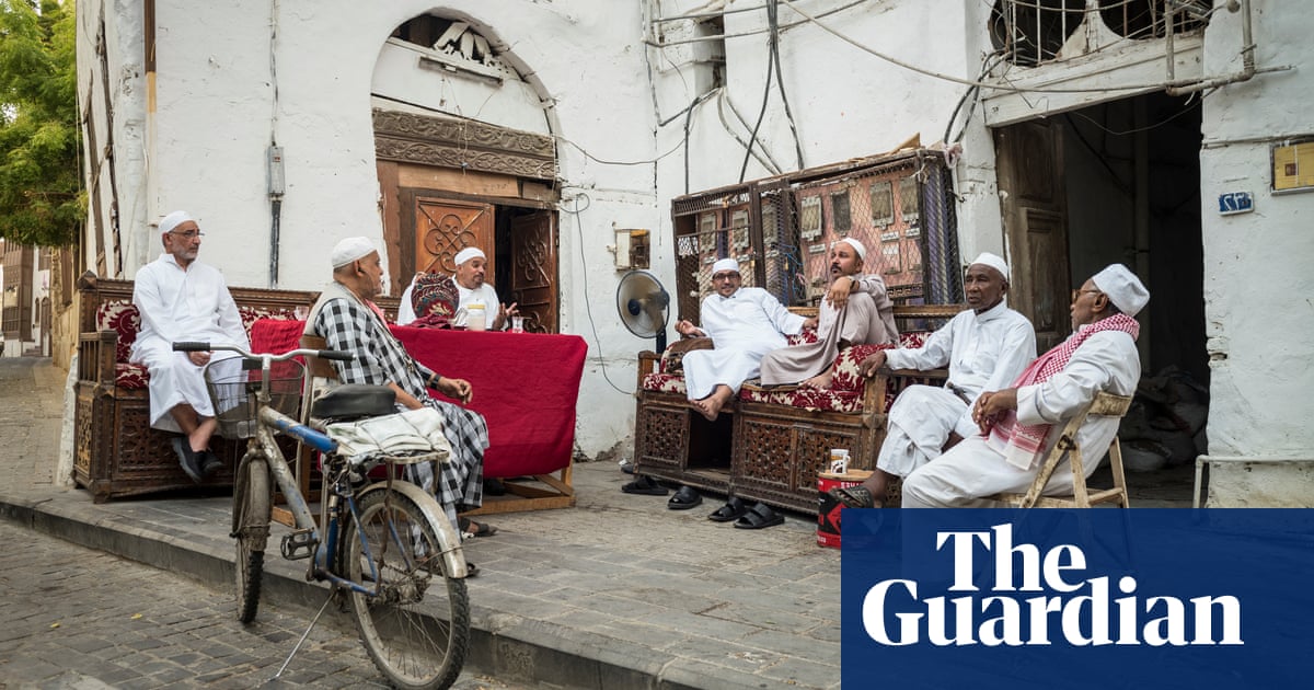 Mosques Markets And Motoring Women Jeddah Saudi Arabia In Pictures