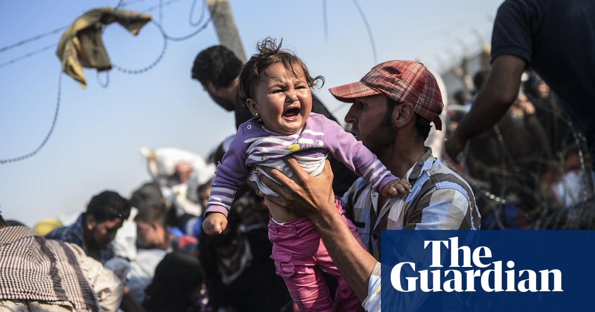 Syrian Refugees Cross Into Turkey In Pictures World News The Guardian