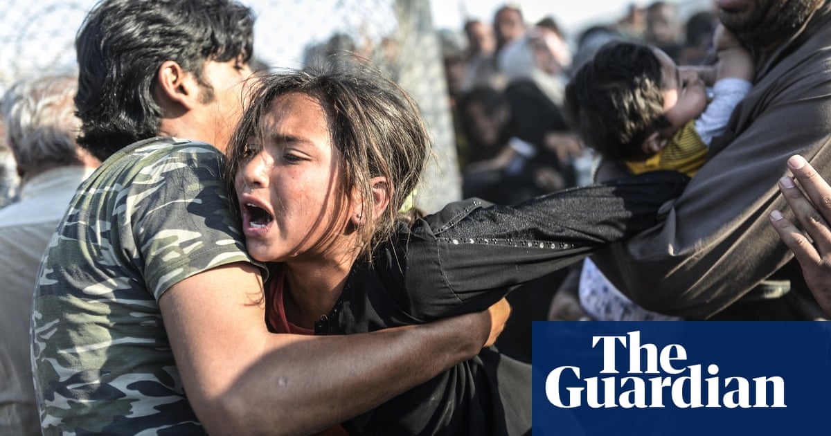 Syrian Refugees Cross Into Turkey In Pictures World News The Guardian