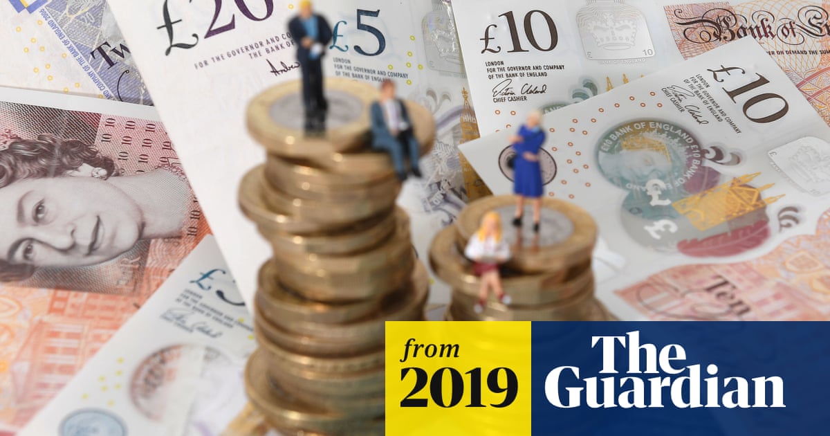 Women Paid £260 000 Less Than Men Over Their Careers Report Gender