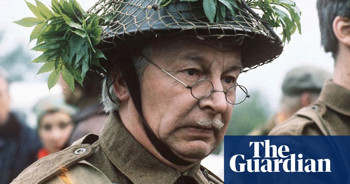 Clive Dunn Obituary Clive Dunn The Guardian