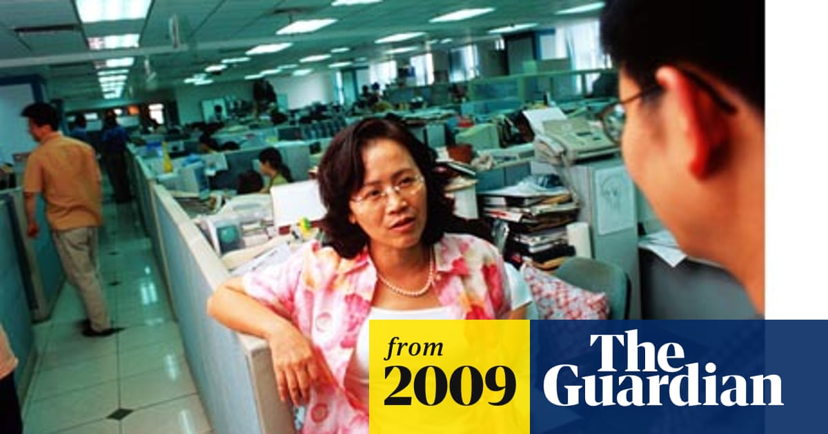 Chinese Editor Hu Shuli Takes Over News Magazine China The Guardian