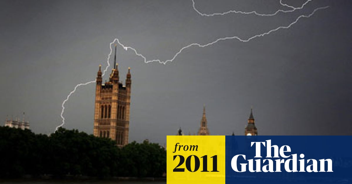 UK consumer confidence slumps | Economics | The Guardian UK consumer confidence slumps | Economics | The Guardian