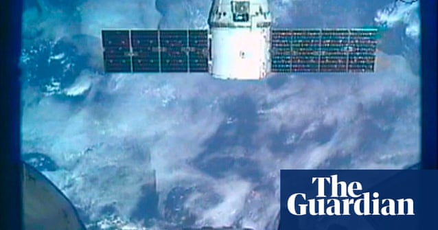 Spacex Dragon Docking With The Space Station In Pictures