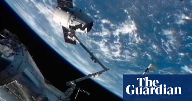 Spacex Dragon Docking With The Space Station In Pictures