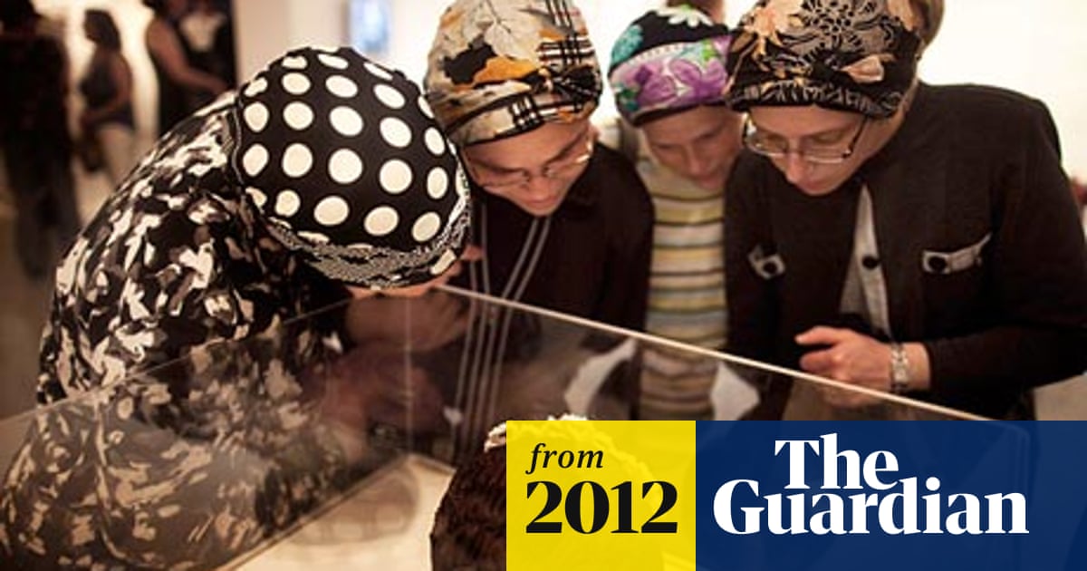 Jerusalem Exhibition Lifts The Veil On Hasidic Jewish Culture Israel