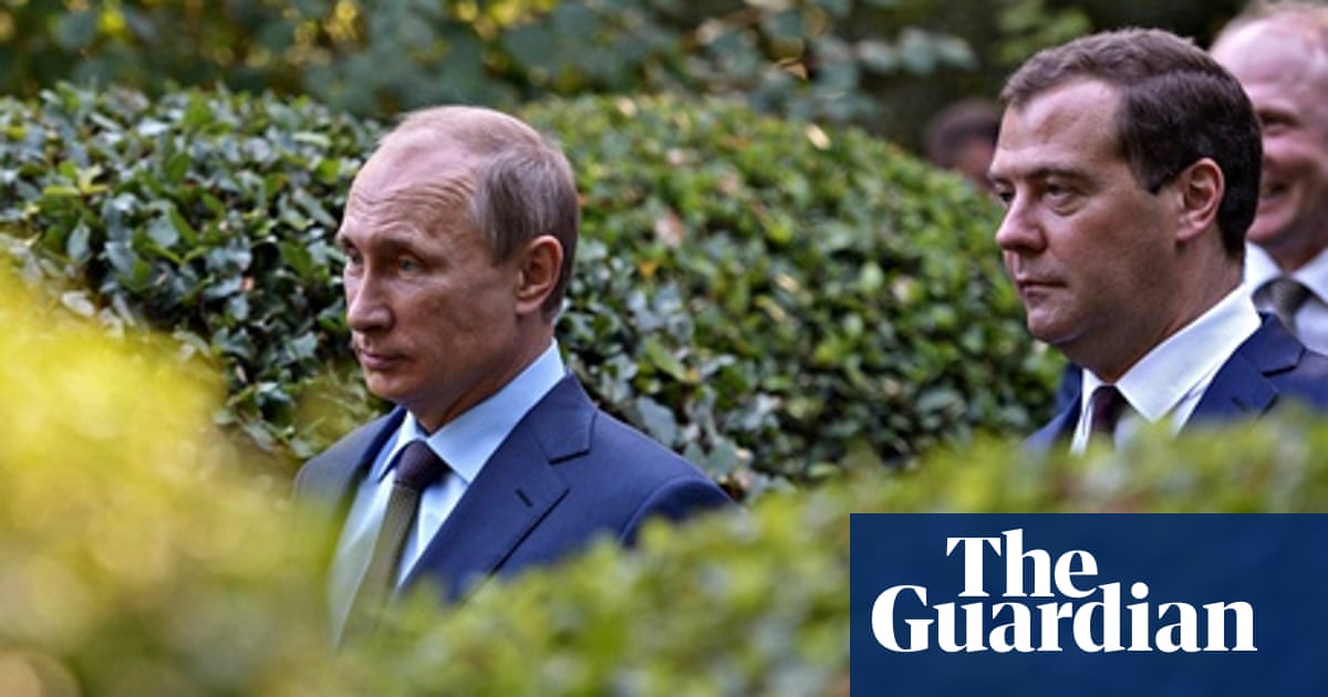 Russians Will Pay Heavier Price In Sanctions War Russia The Guardian
